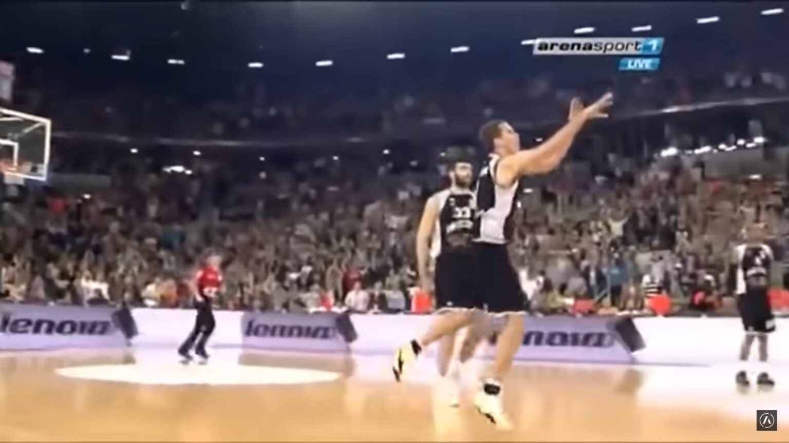 Na današnji dan: Kecman je uradio nemoguće - Flouter